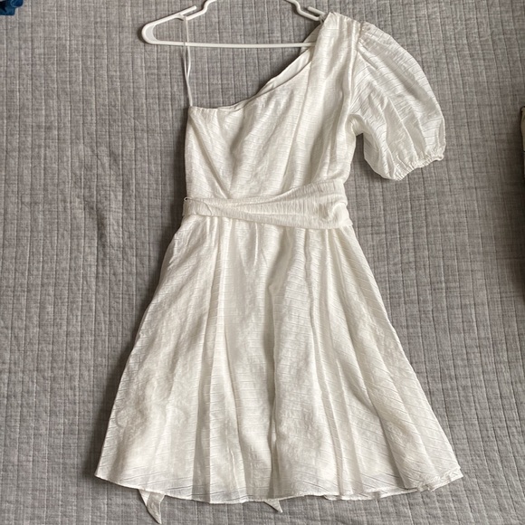 Nine West | Dresses | Nine West White One Sleeve Dress S | Poshmark